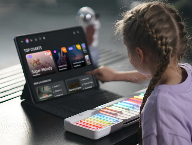 Piano vs Keyboard: Key Differences for Beginners – PopuMusic Store